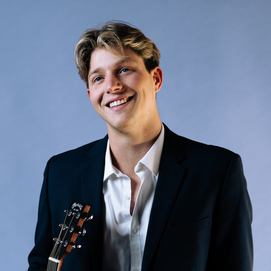 Grayson Dennis – Wedding Singers and DJs